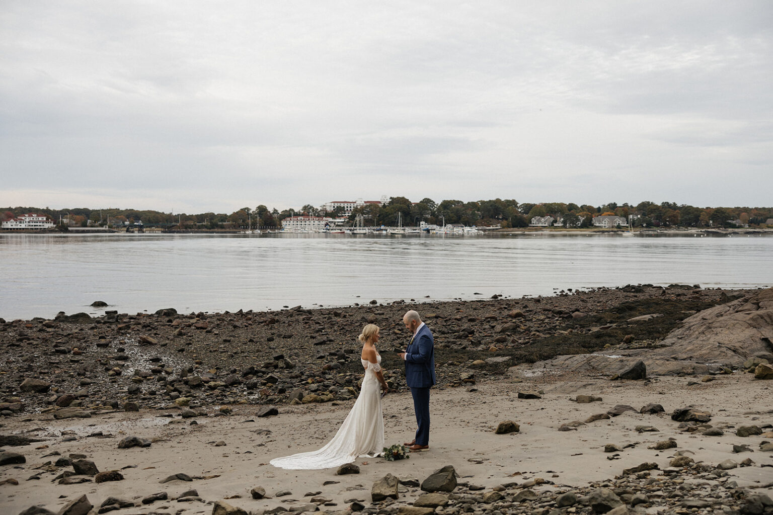 Portsmouth NH Elopement in the fall - ericawarrenphotography.com
