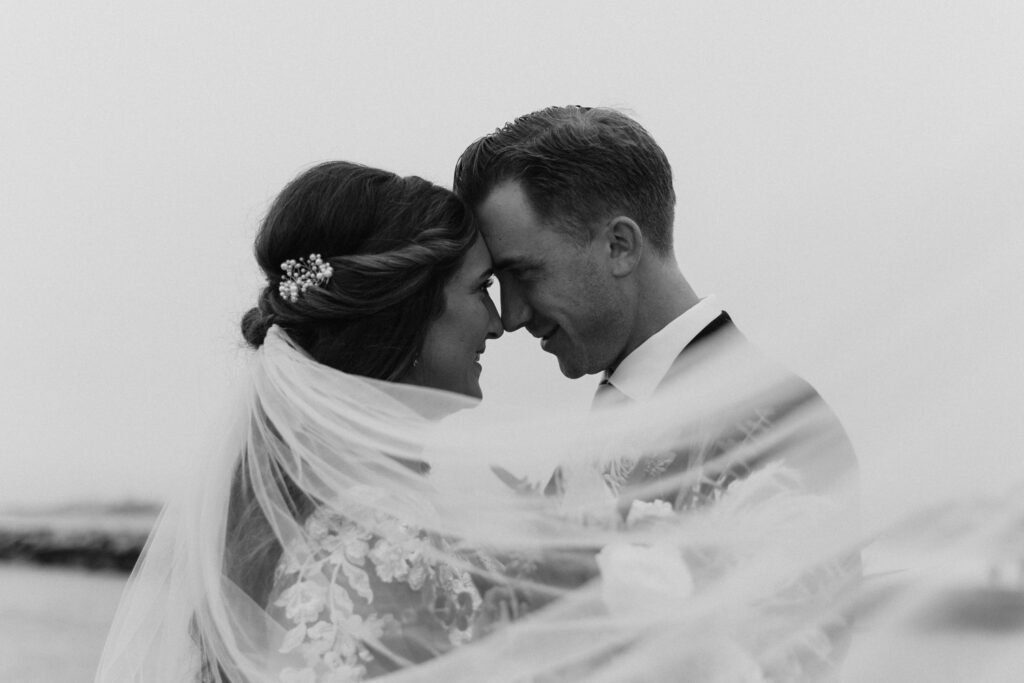 Elopement vs. Wedding: What’s Right for You? - ericawarrenphotography.com