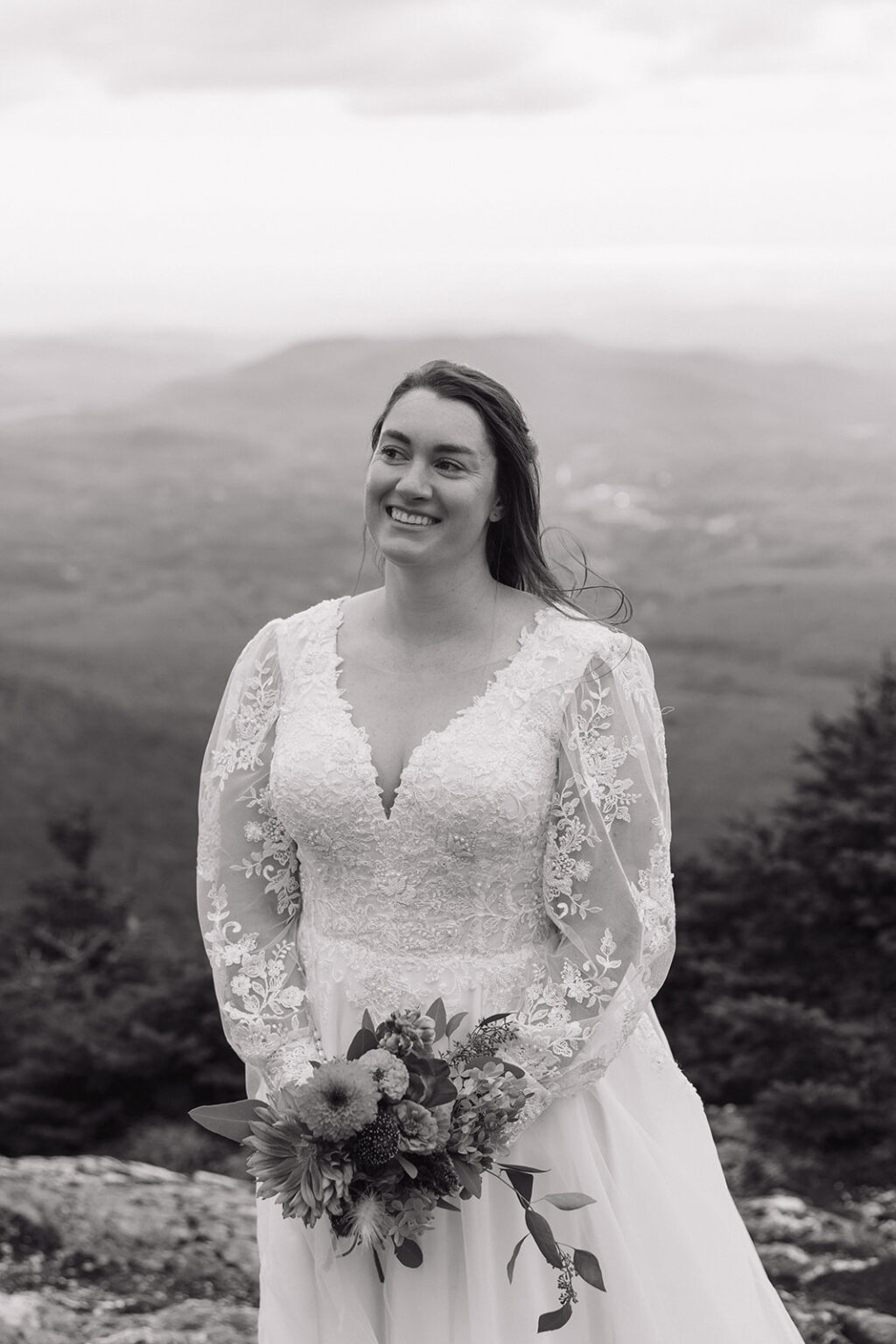 How to Elope in Stowe, Vermont: A Romantic Mountain Escape All Year ...