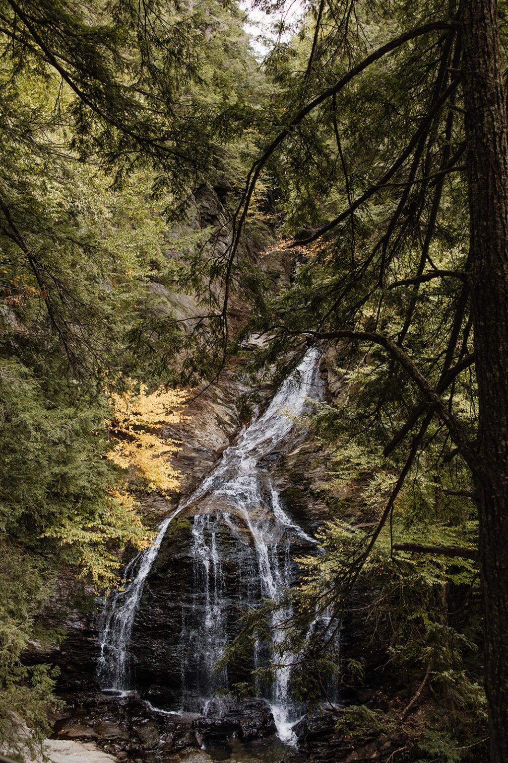 How to Elope in Stowe, Vermont: A Romantic Mountain Escape All Year ...